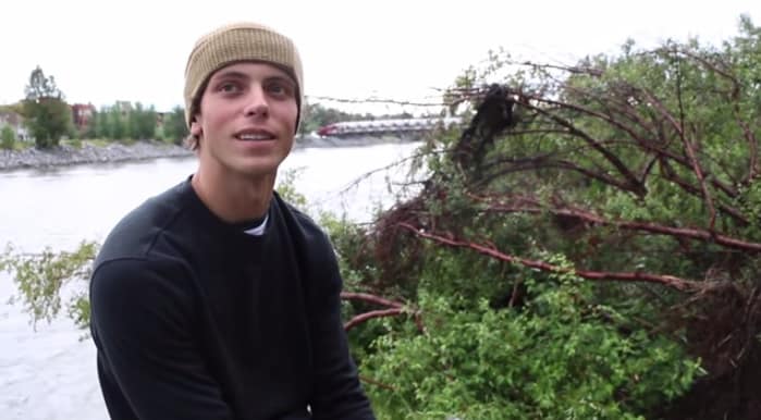 Jobless Teenager Wins $10,000 In Singing Contest And Donates It All To ...