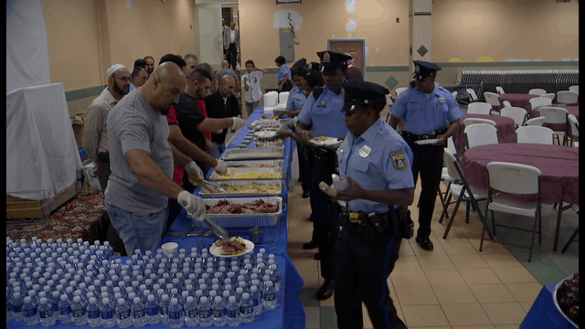 Philadelphia Mosque Serves 800+ Police Officers Breakfast To Inspire ...