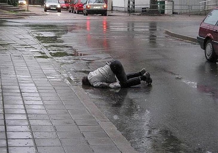 Insane Photographs Of Incredibly Drunk People In Public. - Page 8 of 16 ...