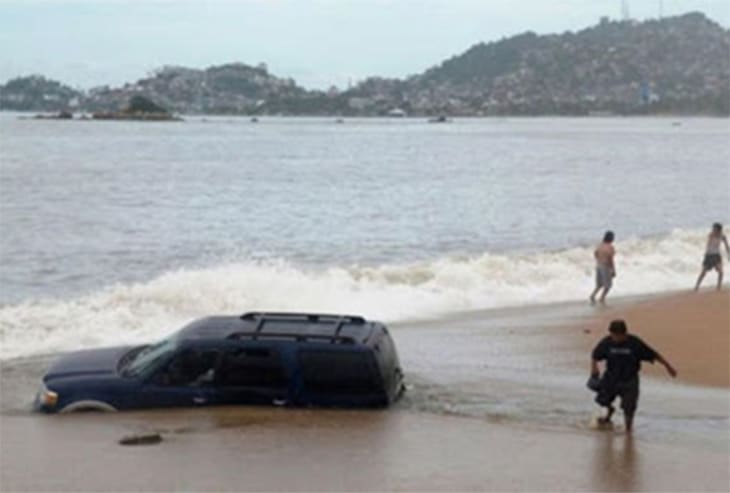 30 Hilarious Beach Photos that Will Crack You Up - Page 5 of 34 - True ...