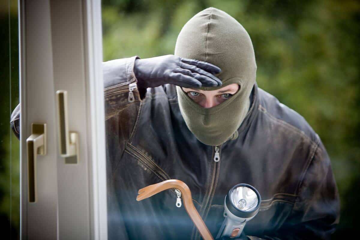 Effective Ways to Secure Your House from Burglars - True Activist Effective Ways to Secure Your House from Burglars - True Activist