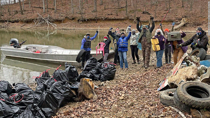 Over 9,000 Pounds Of Garbage Removed From One Of The Dirtiest US Rivers ...